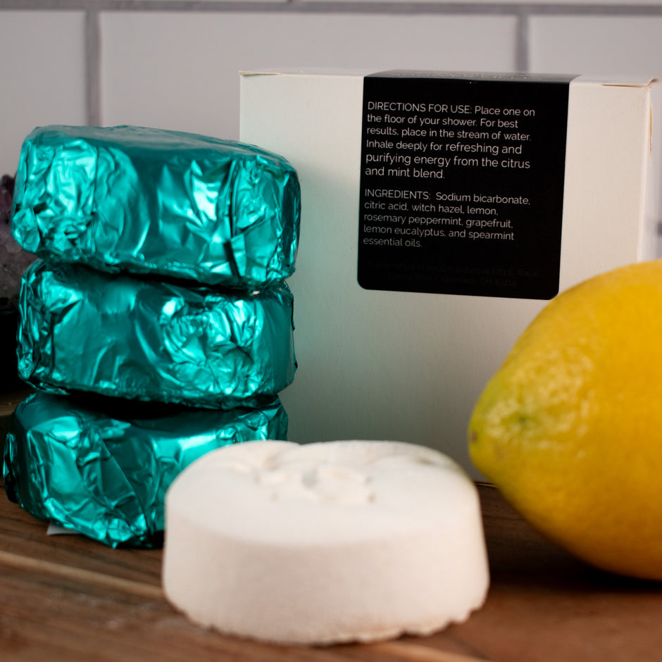 Jen & Tonic Bath. Body. Aromatherapy candles.